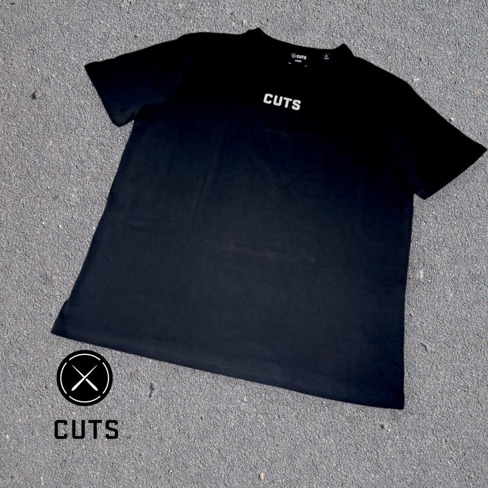 Cuts Clothing Men's Classic Fit Logo Rival Tee Black … - Gem